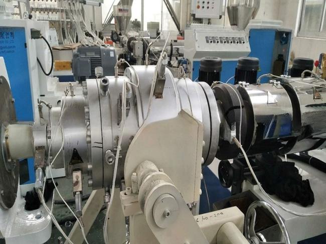 Top Quality HDPE Pipe Extruder Machine