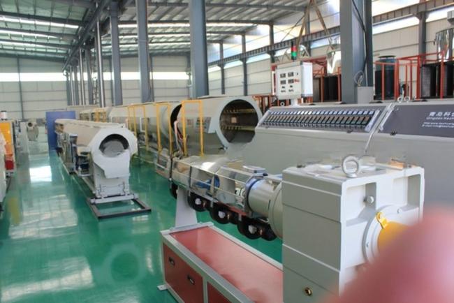 High Efficiency HDPE Pipe Production Line/Extrusion Line 75-200 mm