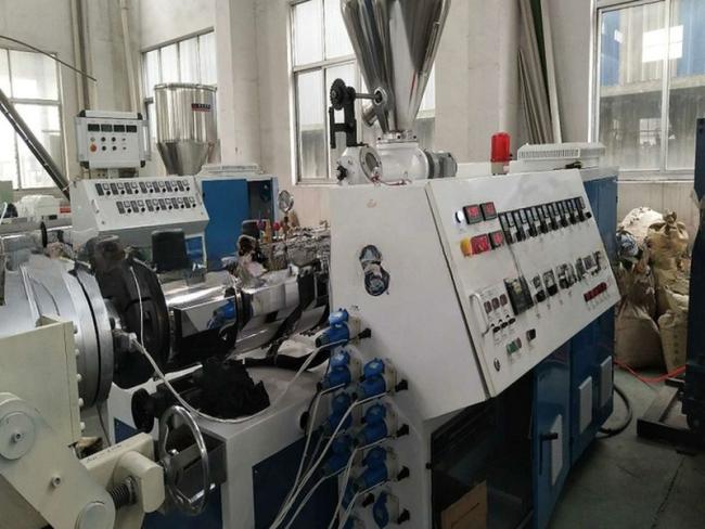 HDPE/LDPE Plastic Pipe Pressure Extrusion Line Production Machine with Single Screw Extruder