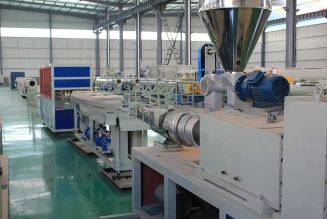Plastic Pipe Extruder Machine / PVC Electricity Conduit Pipe Extrusion Production Line