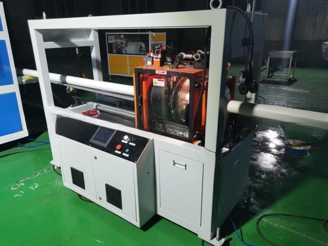 China UPVC Drainage / Wall Supply Pipe Production Line