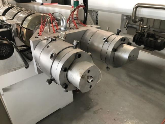 PVC / CPVC Two Cavity Conduit Pipe Extrusion Production Line