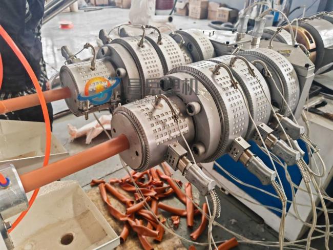 CPVC Electricity Conduit Pipe Extrusion Machine / PVC Dual Pipe Line