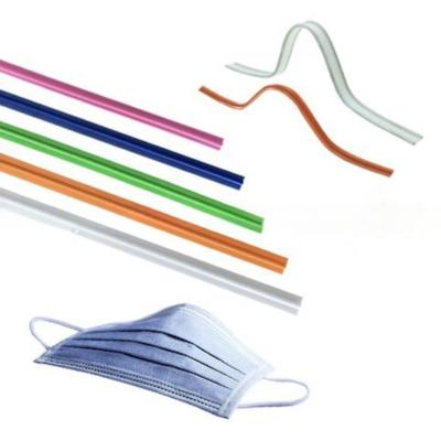 China Máquina avançada de fabricação de tiras de ponte nasal com estrutura de canal de parafuso profundo e alimentação múltipla à venda