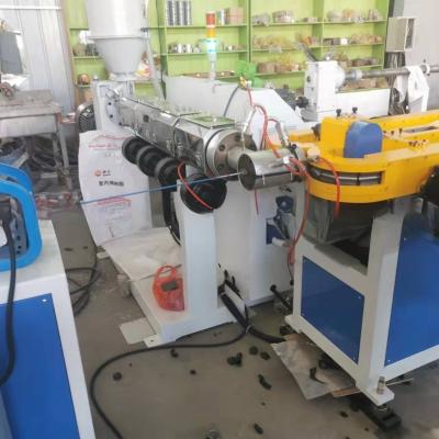 China Máquina de moldagem por extrusão para a linha de produção de tubos corrugados de PVC de parede única à venda