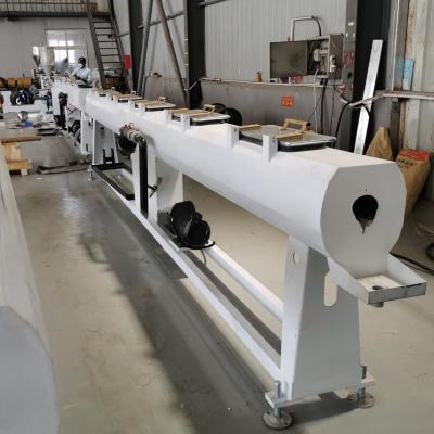 China Línea de producción de tuberías PPR procesadas con plástico PE con sistema de control automático en venta