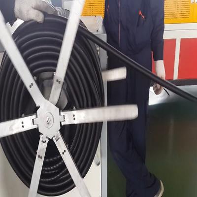 中国 PE PP PVC シングルウォール ローグラテッドパイプライン シングルスクロールパイプエクストルーダーで簡単にする 販売のため