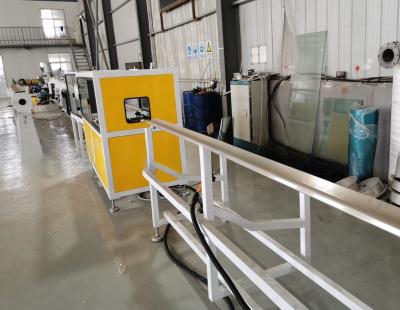 China 20-63 mm PPR-buisproductielijn Extrusie-machine met geautomatiseerde bediening Te koop