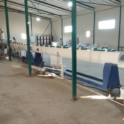 China Máquina de extrusão de tubos PPR para uma alimentação e uma saída à venda