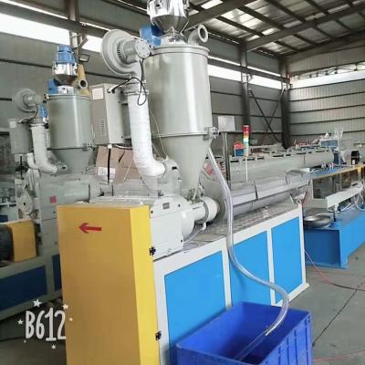 中国 パーソナライズされた要求のためのフルインターメッシング自動PVCシングルウォール波紋パイプライン 販売のため