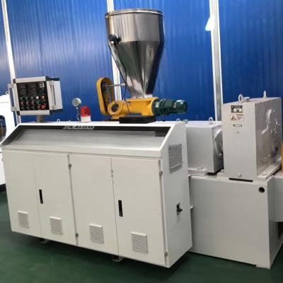 중국 컴퓨터화 된 쌍 나사 PVC 유도 파이프 생산 라인 고객 요구 사항 판매용