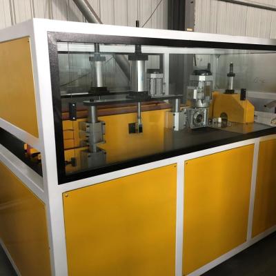 Китай Настройка 25*1.5*3.5м линия производства труб из ПВХ для индивидуальных требований продается