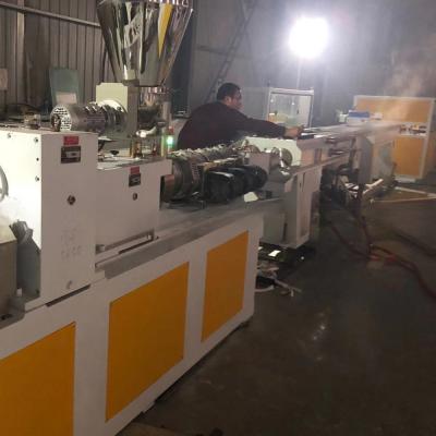 중국 자동 PVC 콩비트 튜브 생산 라인 판매용