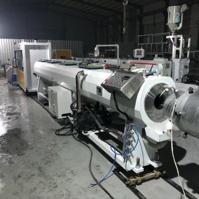Chine Machine de fabrication de tuyaux de conduits en PVC avec structure de canal à vis profonde à vendre
