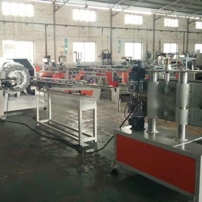 Chine Fabrication avancée de tubes souples en PVC, ligne d'extrusion de type séparé, double vis pour la sortie à vendre