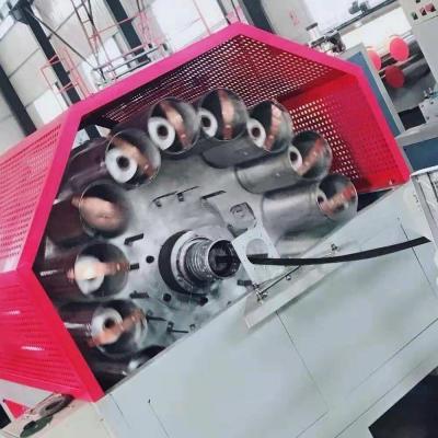 Chine Ligne de production automatique de tuyaux de tuyauterie en PVC avec système d'interconnexion complet à vendre