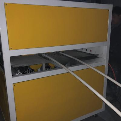 China Productie-stabiele PVC-buitpijpproductielijn met een diepe schroefstructuur Te koop