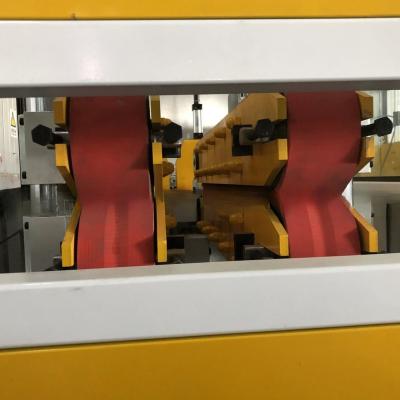 China Linha de produção de tubos de construção de PVC com parafuso profundo computadorizado para satisfação do cliente à venda