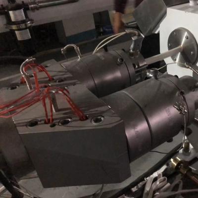 Chine Machine de fabrication de tuyaux en PVC à alimentation unique, réformée techniquement pour répondre aux besoins des clients à vendre