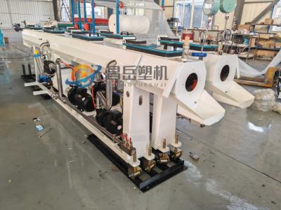 Chine Machine d'extrusion de tuyaux de conduites en PVC avec extrudeuse de type séparé et demande personnalisée à vendre