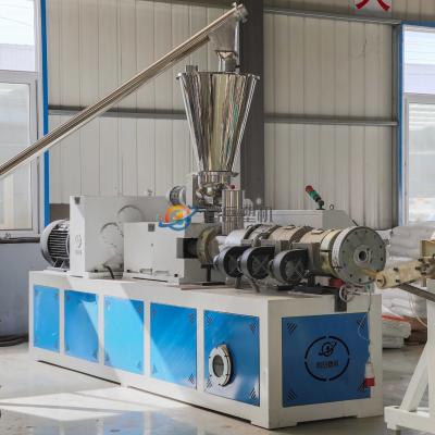 中国 深い螺旋管構造と排気体を持つ二重螺旋PVCパイプエクストルーダーマシン 販売のため