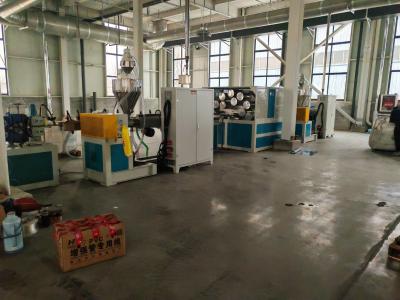 Chine Ligne de production informatisée de tuyaux de drainage en PVC avec structure d'assemblage de type séparé à vendre