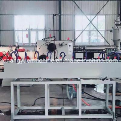 Chine 20*1,5*2,5m ligne de production de tuyaux de tuyauterie en PVC avec système d'interconnexion complet à vendre