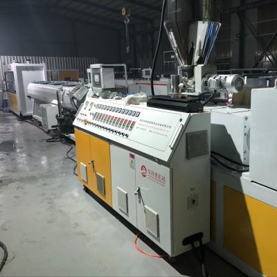 Chine Système d'interconnexion complet ligne de production automatique de tuyaux en UPVC pour la personnalisation à vendre