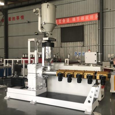 Chine Ligne de production de tuyaux en PVC à vis profonde avec système de contrôle automatique à vendre