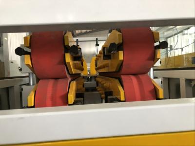 China Máquina de tubos de PVC de alimentação única com parafuso de 70 mm para durabilidade e produção à venda