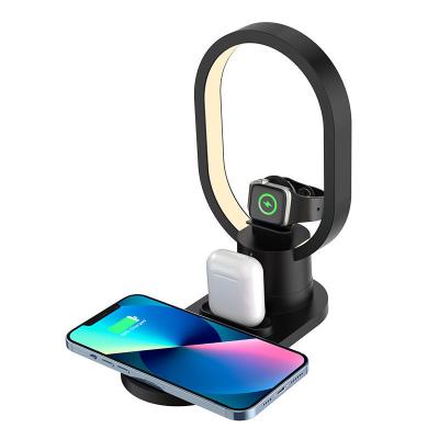 China Sensor inteligente carregador sem fio multifuncional 4 em 1 desktop para Airpods à venda