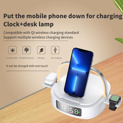 Cina Stazione di ricarica wireless Qi 5 in 1 veloce 15w Uso del telefono cellulare in vendita