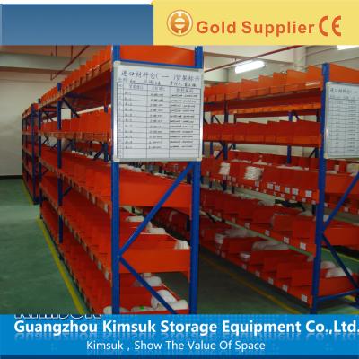 Cina Scaffale a uso medio multilivelli regolabile del piatto d'acciaio per racking di stoccaggio di modo in vendita