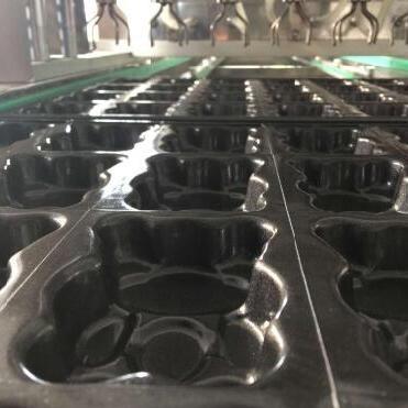 China Two Color Semi-automatic Bear Cake Production Machine-yufeng for sale