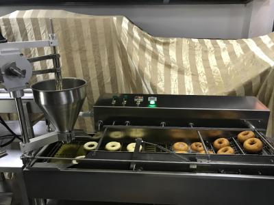 China Full automatic mini donut machine for chain store——YuFeng for sale