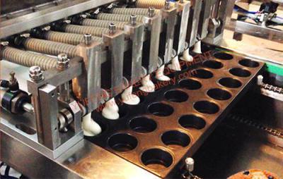China Servo dough depositor for snack cakes——YuFeng for sale