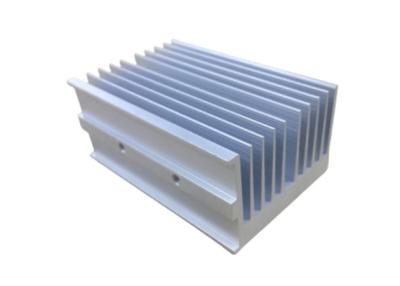 中国 高性能電気のために磨くアルミニウム脱熱器放出のプロフィール 販売のため