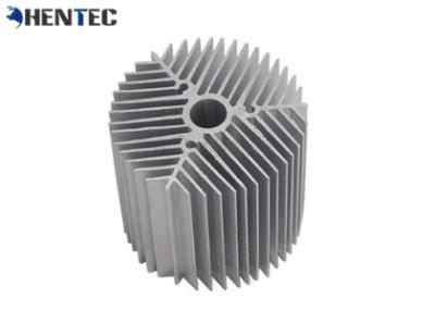 중국 세륨 지도된 램프를 위한 은빛 양극 처리된 알루미늄 열 싱크 밀어남 단면도 판매용