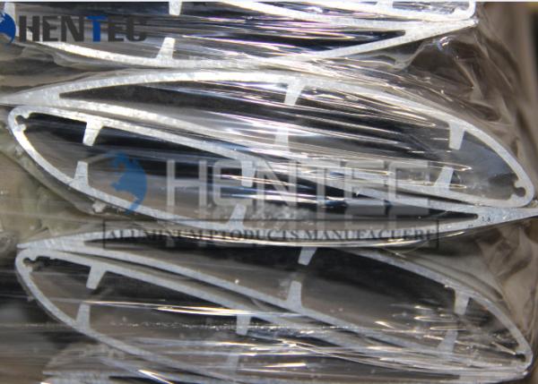 De zilver Geanodiseerde Uitgedreven Profielen van Plafondventilatorbladen Aluminium met Knipsel/het Boren