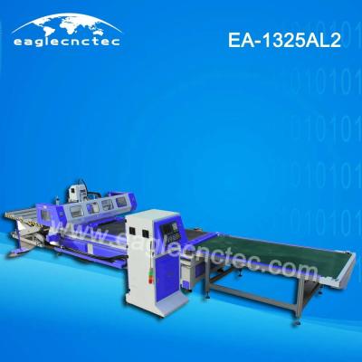 China Auto Feeding and Blanking Nesting CNC Router Wood Cutter for sale