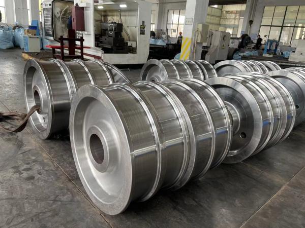 Quality 500mm - 1100mm Diameter Crane Wheels 42CrMo Open Die Forging for sale