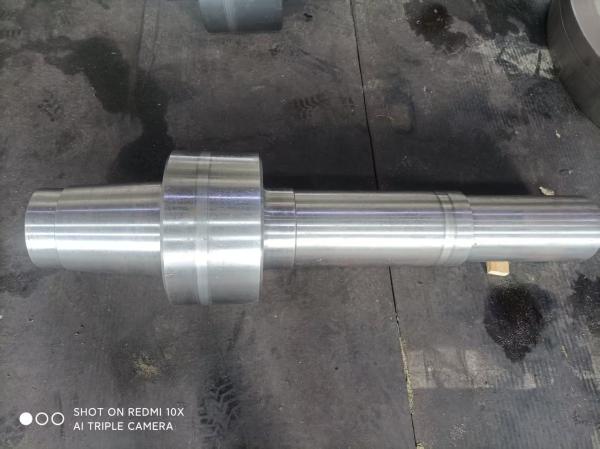 Quality 42CrNiMo Free Forging Impact Resistant Planetary Gear Step Shaft For Wind Power for sale