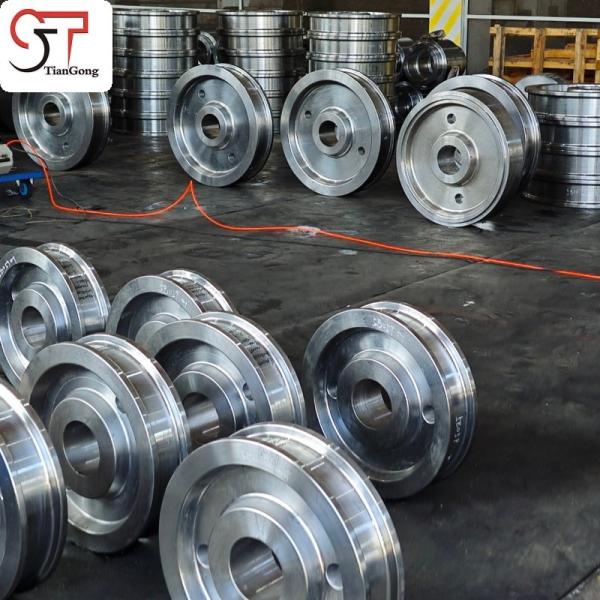 Quality Customized Free Forged Crane Wheel Hub For Heavy Duty Port for sale