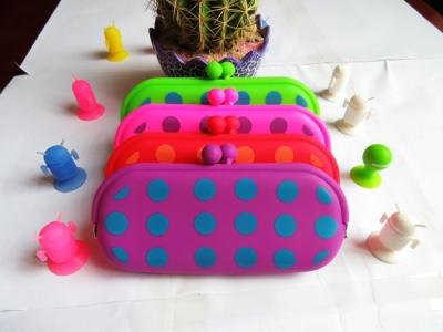 China top fashion 100% food grade animal shaped silicone coin bag,silicone coin purse for sale