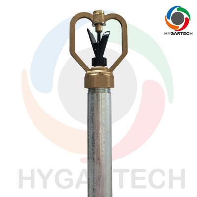 China Metal Triangle Stand With Butterfly Sprinkler And Male Thread Connection For Watering In Irrigation Or Garden for sale