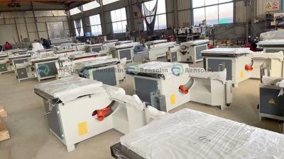 China Panel Cutting Table Saw High Precision 120mm X 95mm Sliding Table Wood Saw for sale