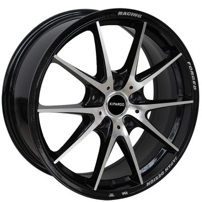 中国 流れFormming 17インチ18インチPCD 5x114.3の合金の車のホイール 販売のため