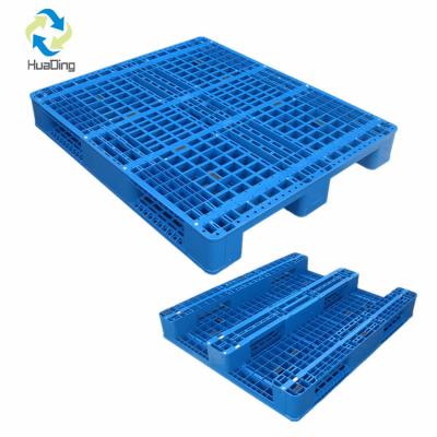 中国 リサイクル素材 1200x1200mm 3つのランナーと単面スタイルのプラスチックパレット 販売のため