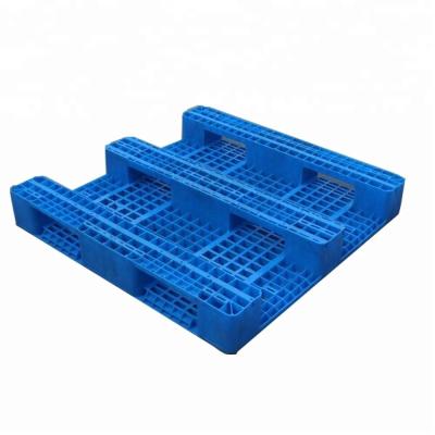 China Dynamic Load of 1.5T 1200*1000*150mm Heavy Duty 3 Runners Open Deck EU Plastic Pallet for sale