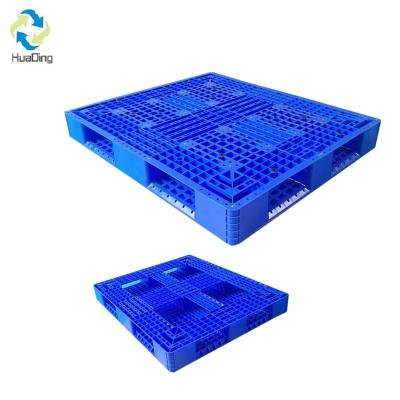 Cina HUADING 1300*1100mm Grandi dimensioni impilabili pallet di plastica ad alta capacità di carico per il deposito a freddo in vendita